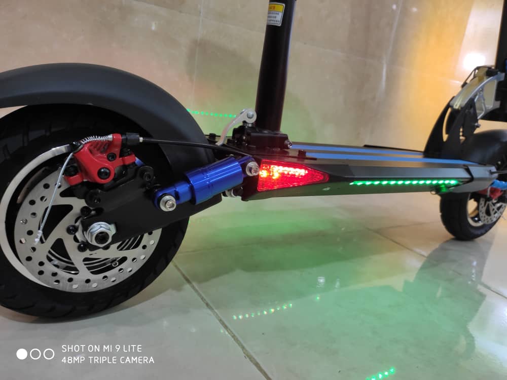 اسکوتر برقی تاشو ASTER مدل E10 _t13 pro سال ۲۰۲۴ موتور ۲۰۰۰ وات رنگ آبی | فروشگاه دوچرخه جنوب